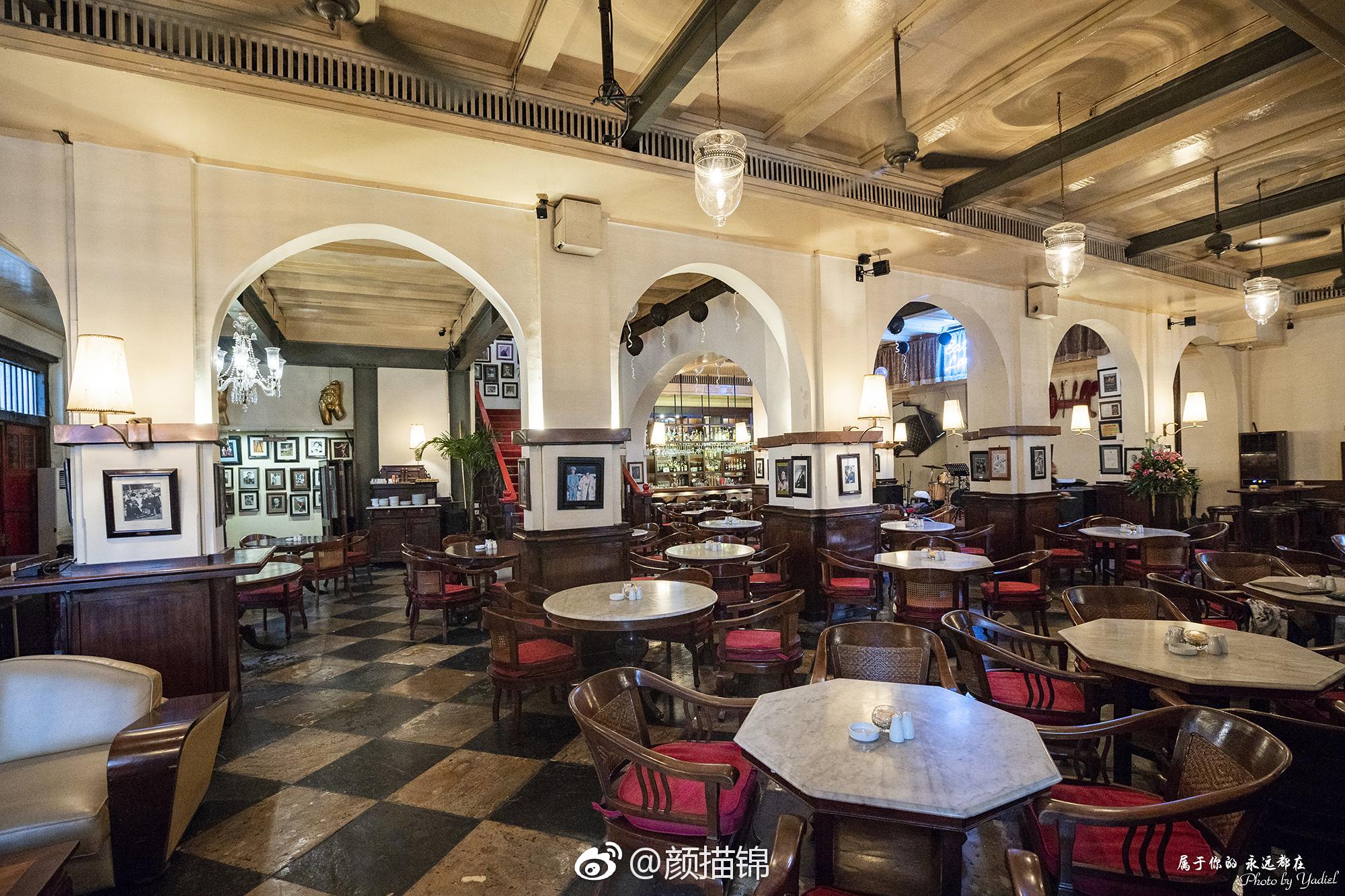 在雅加达老城区的中心，有一家名为Cafe Bata的网红咖啡厅|雅加达|老城区|老市政厅_新浪新闻