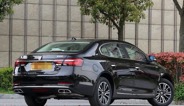 荣威e950新能源看起来就很上档次，外观大气稳重，开着有面子-新浪汽车