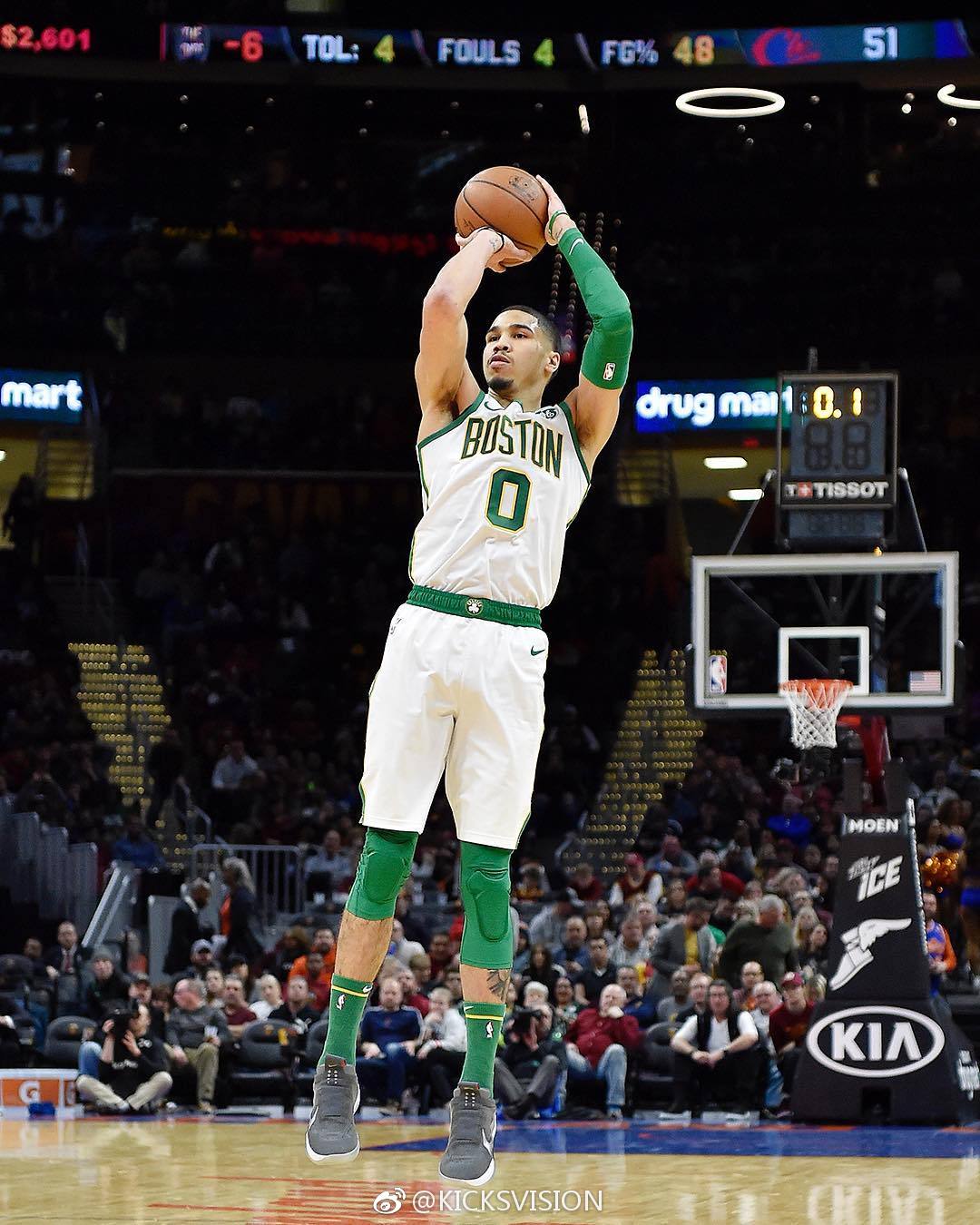 Jayson Tatum 今天上脚了Dark Grey配色的Nike Adapt BB E.A.R.L|E.A_新浪新闻