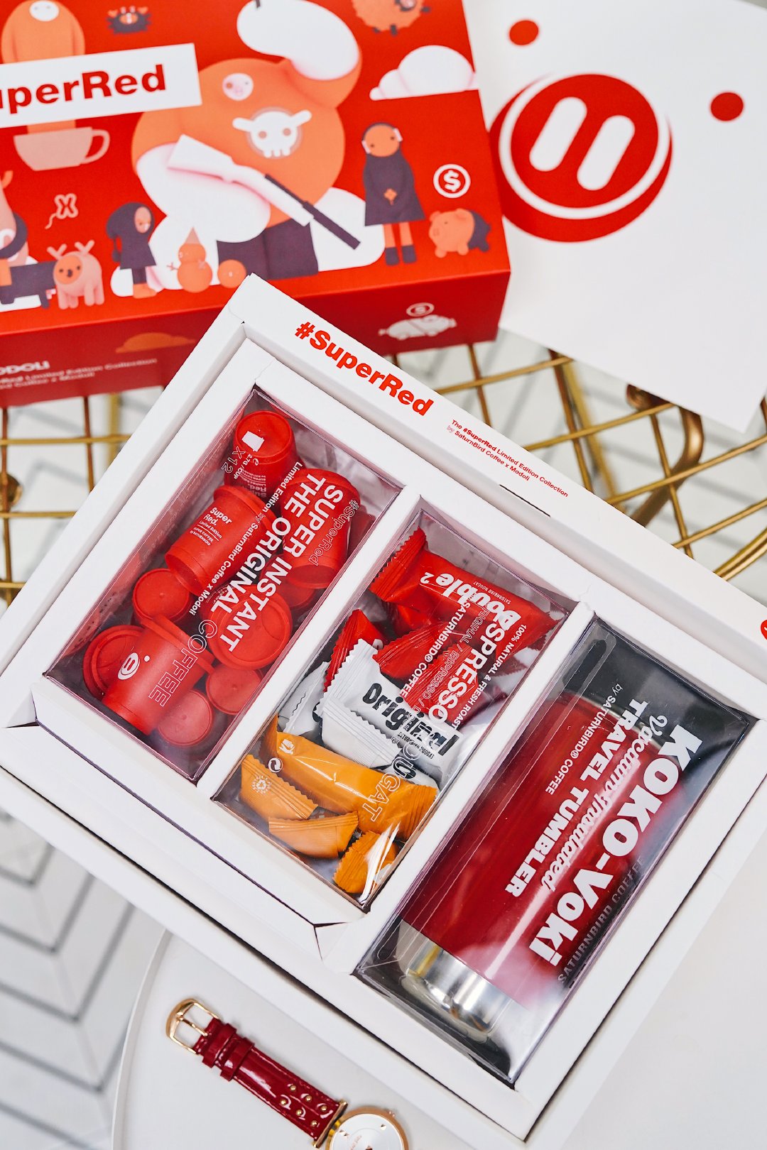 姐妹们我一定要安利你们@三顿半 的这个SuperRed新年限定礼盒