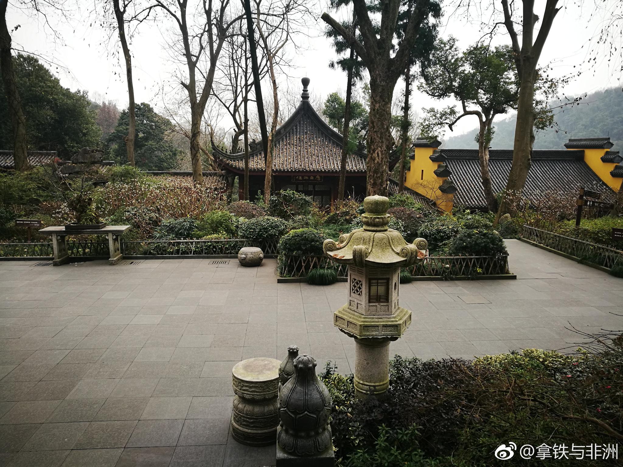 杭州的永福禅寺，虽然没有灵隐寺名声大，也没有灵隐寺恢宏大气
