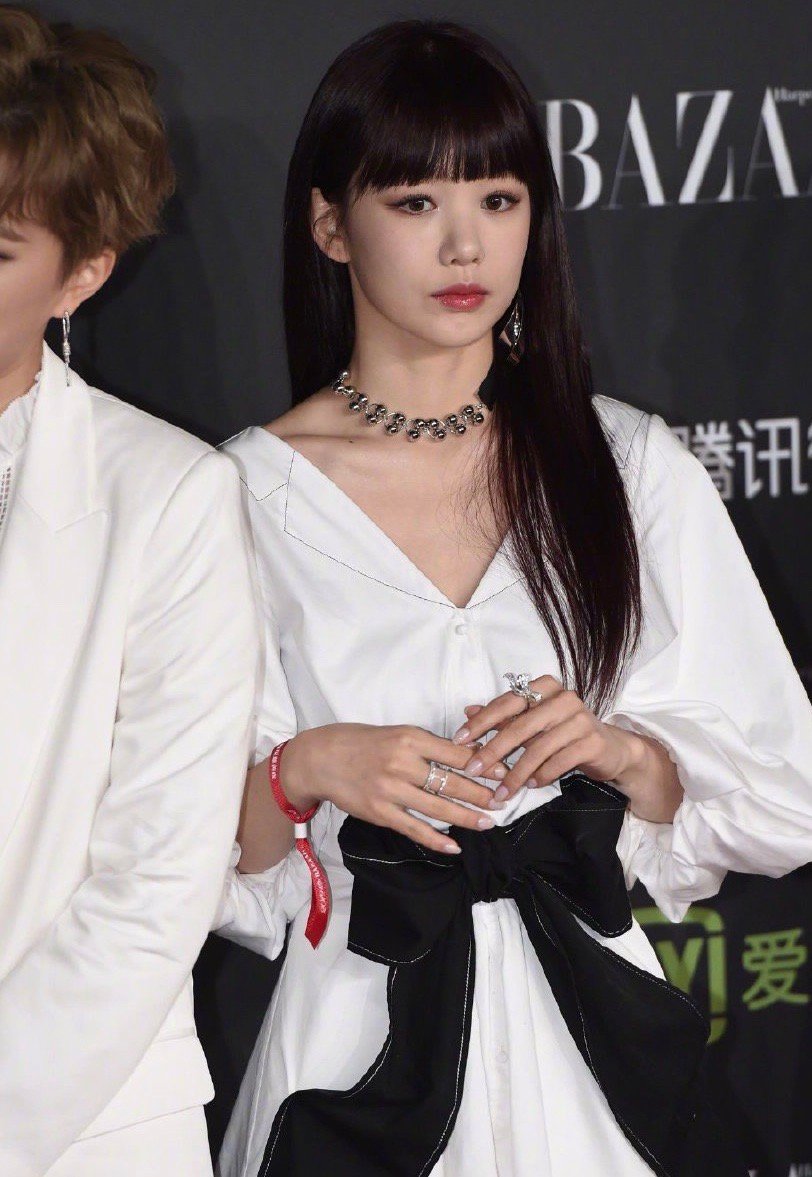 火箭少女101孟美岐、sunnee杨芸晴、段奥娟、yamy、赖美云、紫宁、李