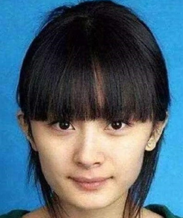 一组女明星证件照，刘诗诗和刘亦菲气质太好了吧！明星果然是明星|证件照|明星|刘亦菲_新浪新闻