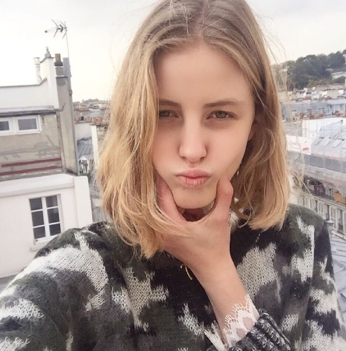 纯正金发妞 Deva Reeb