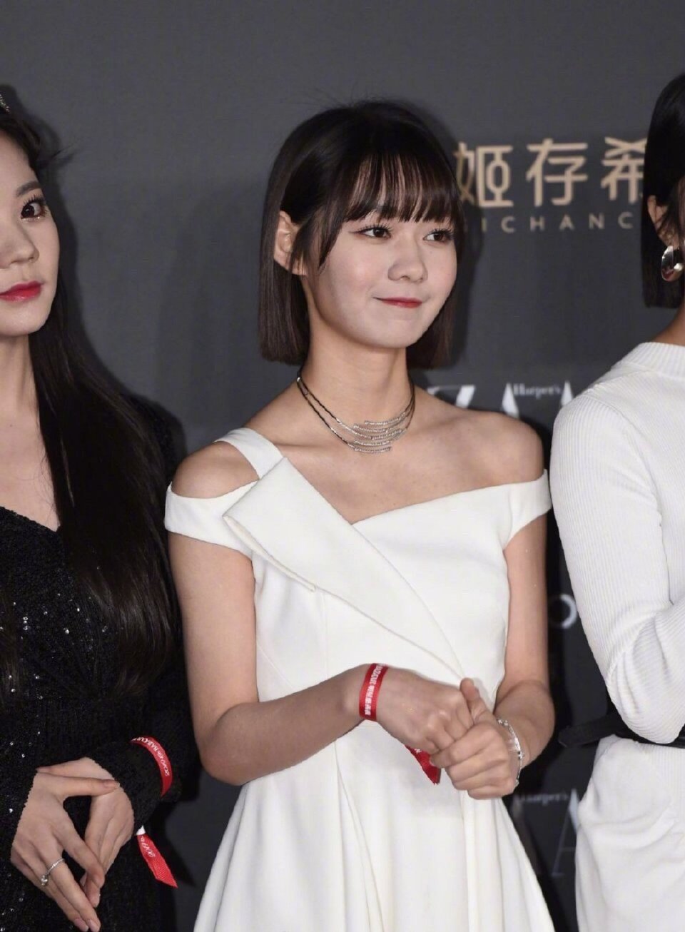 火箭少女101孟美岐、sunnee杨芸晴、段奥娟、yamy、赖美云、紫宁、李