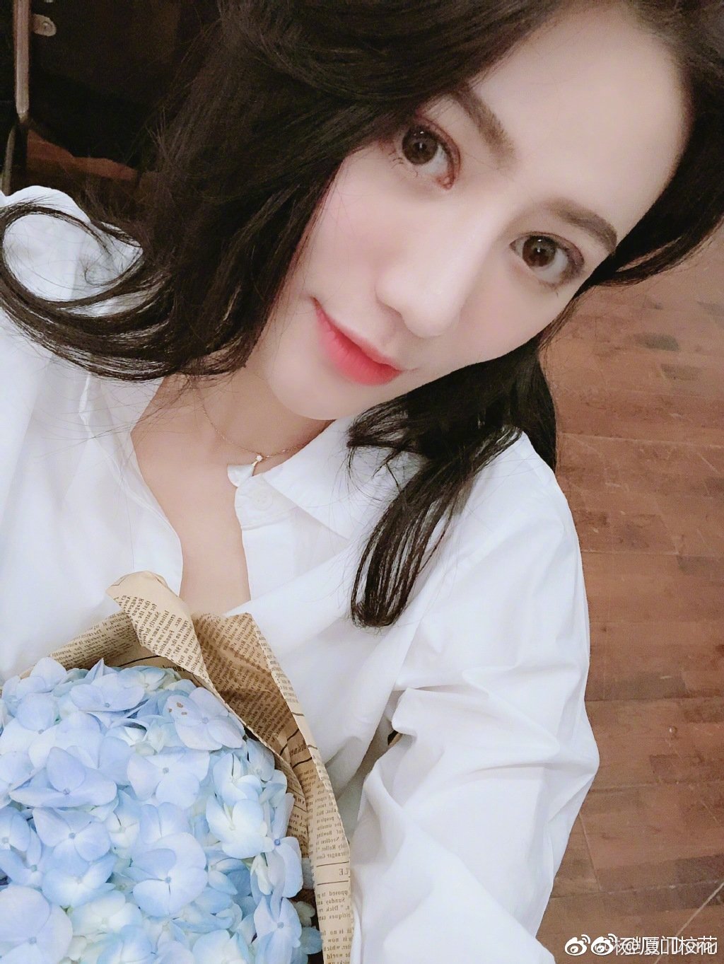 她叫杨凯如，95年，就读于上海戏剧学院，身高168cm，来自台湾