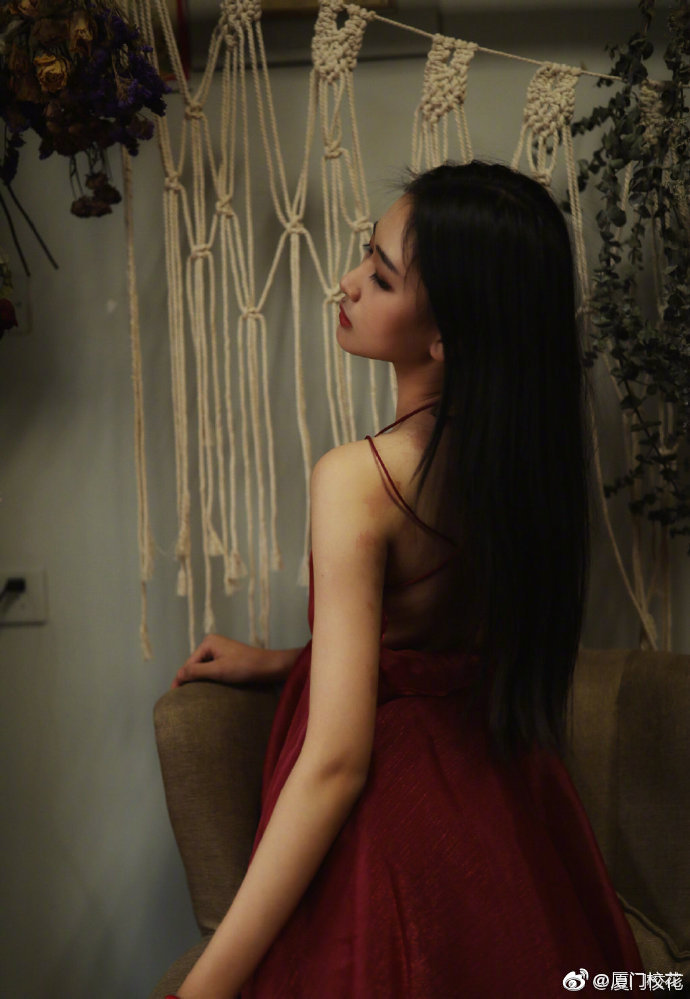 她叫张予湉， 01年，2019年艺考生，身高169cm，爱好舞蹈 ，处女座|艺考生|处女座|舞蹈_新浪新闻