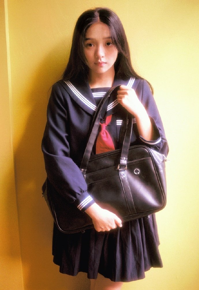 17岁少女写真记录@你喜欢冉冉吗 📷：@River艺|写真|少女_新浪新闻