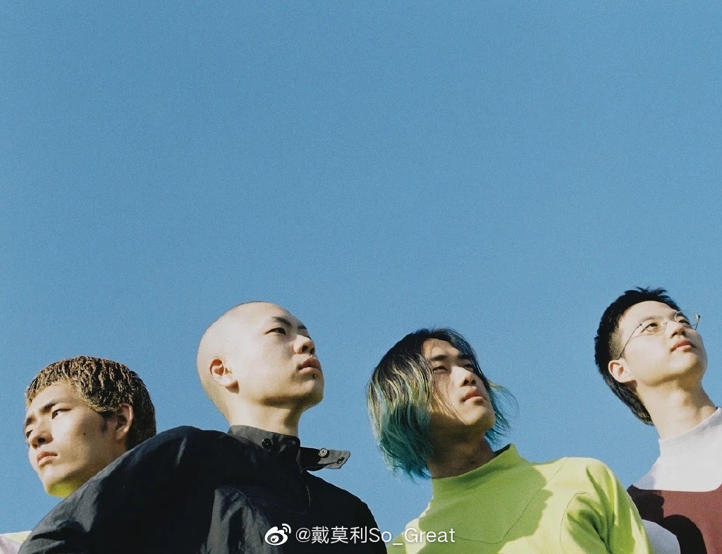 昨天更了一篇新文章，写了写吴赫和他的Hyukoh