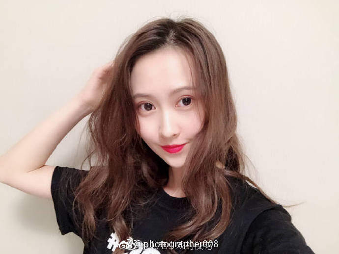 /狮子座/ 身高164 /体重44KG /金融行业