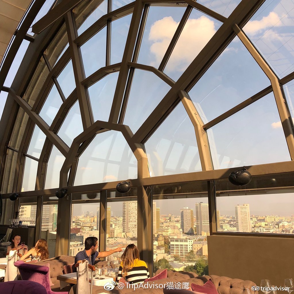 莫斯科的白兔餐厅(White Rabbit)是世界50最佳餐厅之一