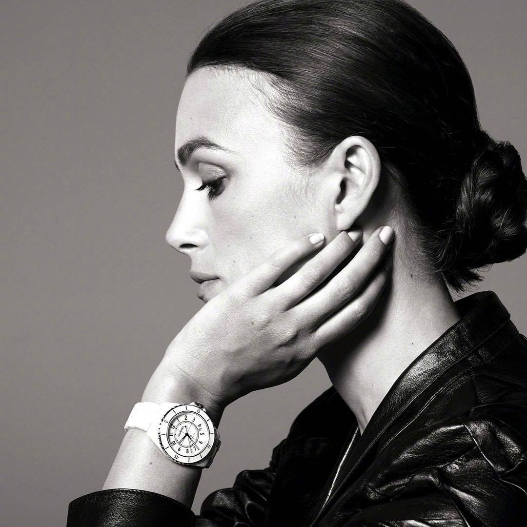 当地时间5月1日，香奈儿CHANEL J12 十位代言人齐聚巴黎