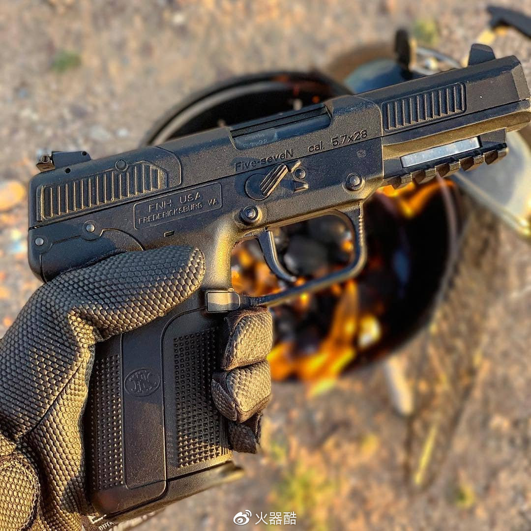 【手枪界的威猛先生】比利时FN57手枪图集