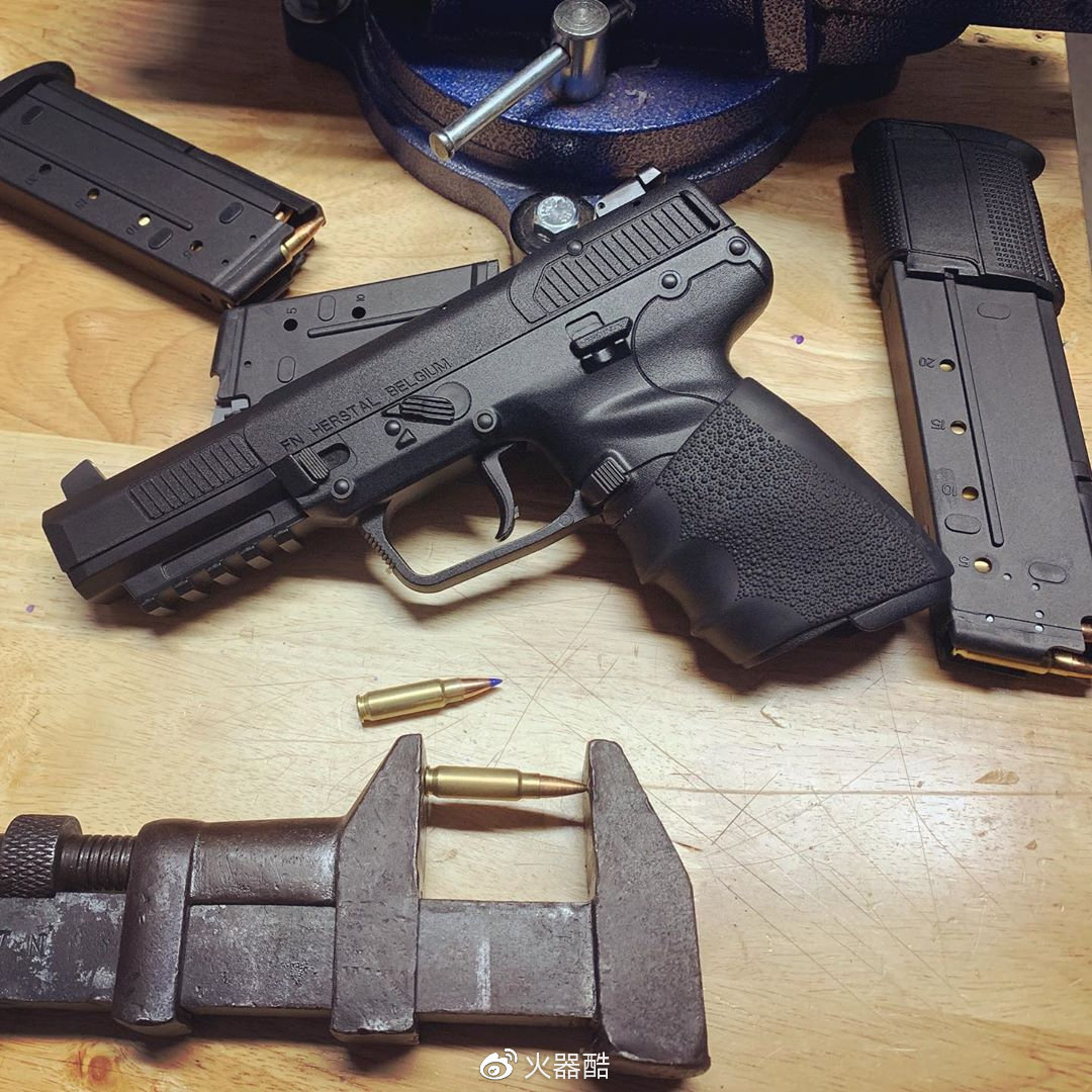 【手枪界的威猛先生】比利时FN57手枪图集