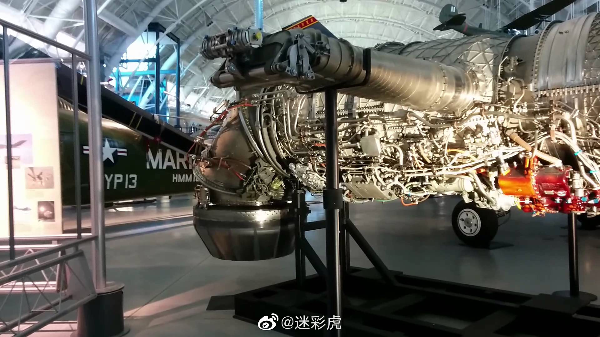 F135发动机是基于F-22的F119发动机而研制的