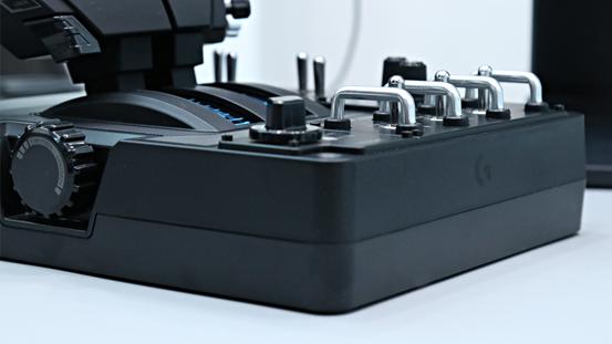 罗技 G X52/X52 PRO/X56 模拟飞行摇杆评测:克敌机先!