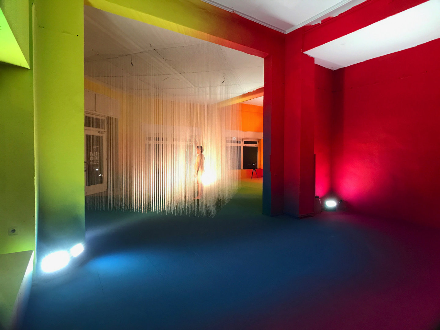 Eric Rieger，又名 HOTTEA|装置|纱线|涂鸦_新浪新闻