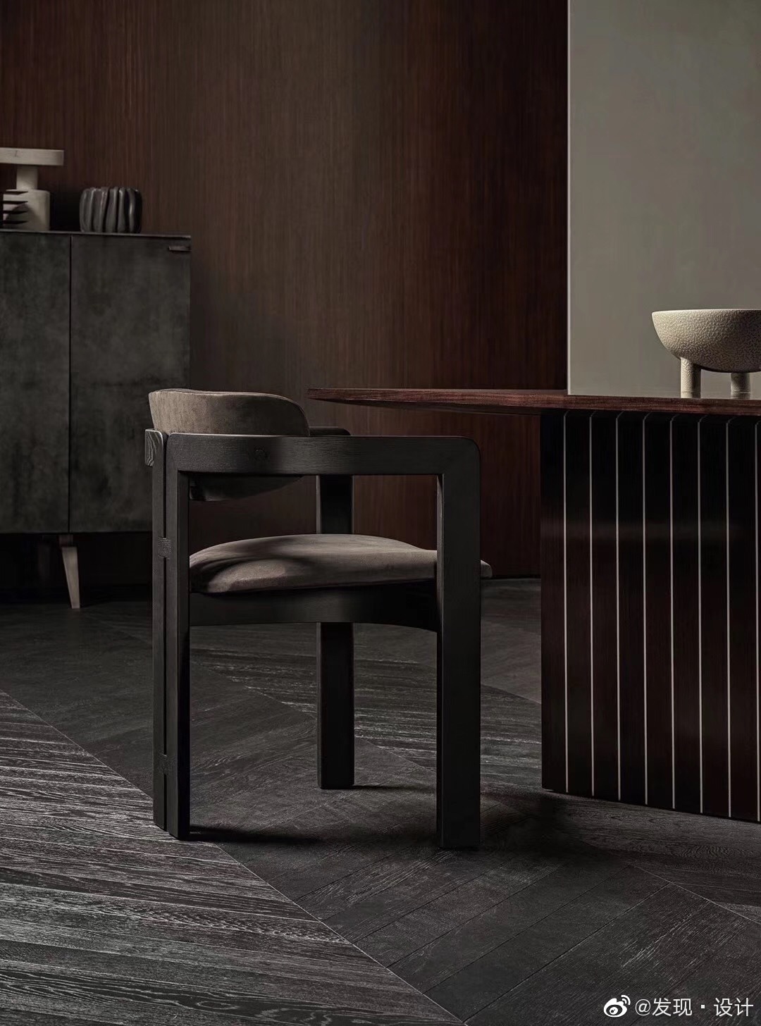 意大利Gallotti&Radice是由热爱玻璃艺术的两位艺术家Pierangelo Gall|意大利|艺术家|年代|玻璃艺术|家具设计_新浪新闻