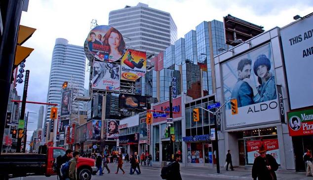 定居加拿大的120万华人，当地人是怎么对待他们的？|华人|加拿大|当地人_新浪新闻