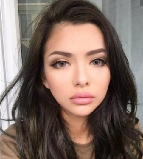 naomi被捧在手心上的感觉啥意思，naomi是谁和Al Rocco为啥分手|手心|男友|混血_新浪新闻