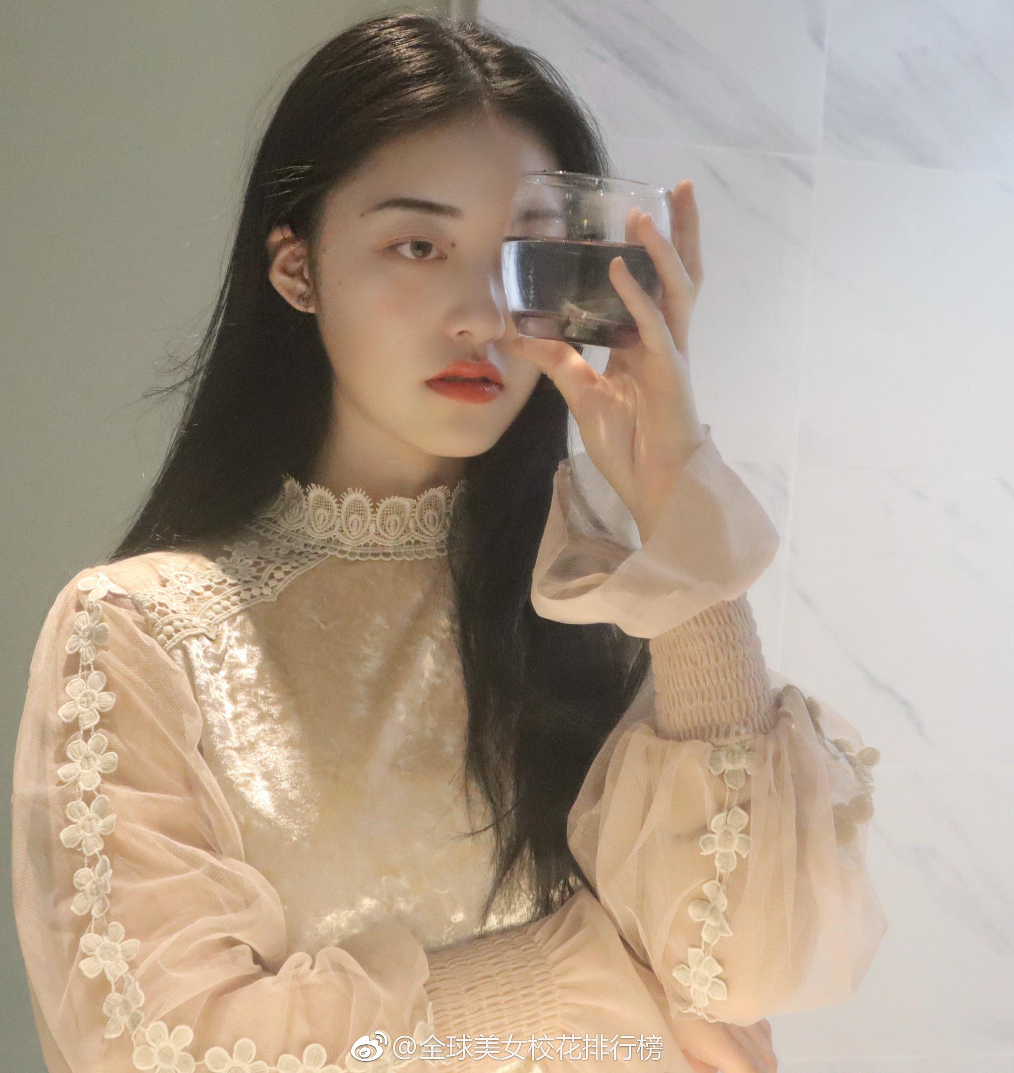 烟台大学1999年，身高166cm，体重47kg，爱好跳舞，看书，摄影|烟台大学|马舒|体重_新浪新闻