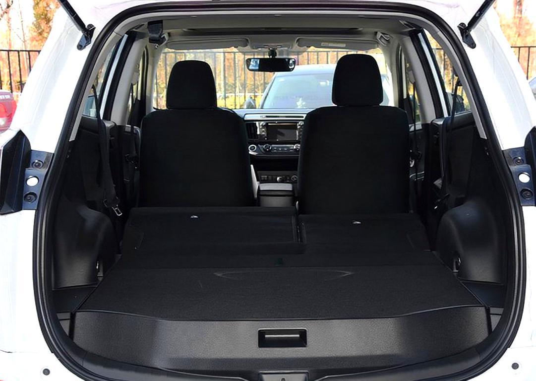 SUV界的老将，换代后更受中年人喜爱，隔音效果是亮点，油耗6.9L-新浪汽车