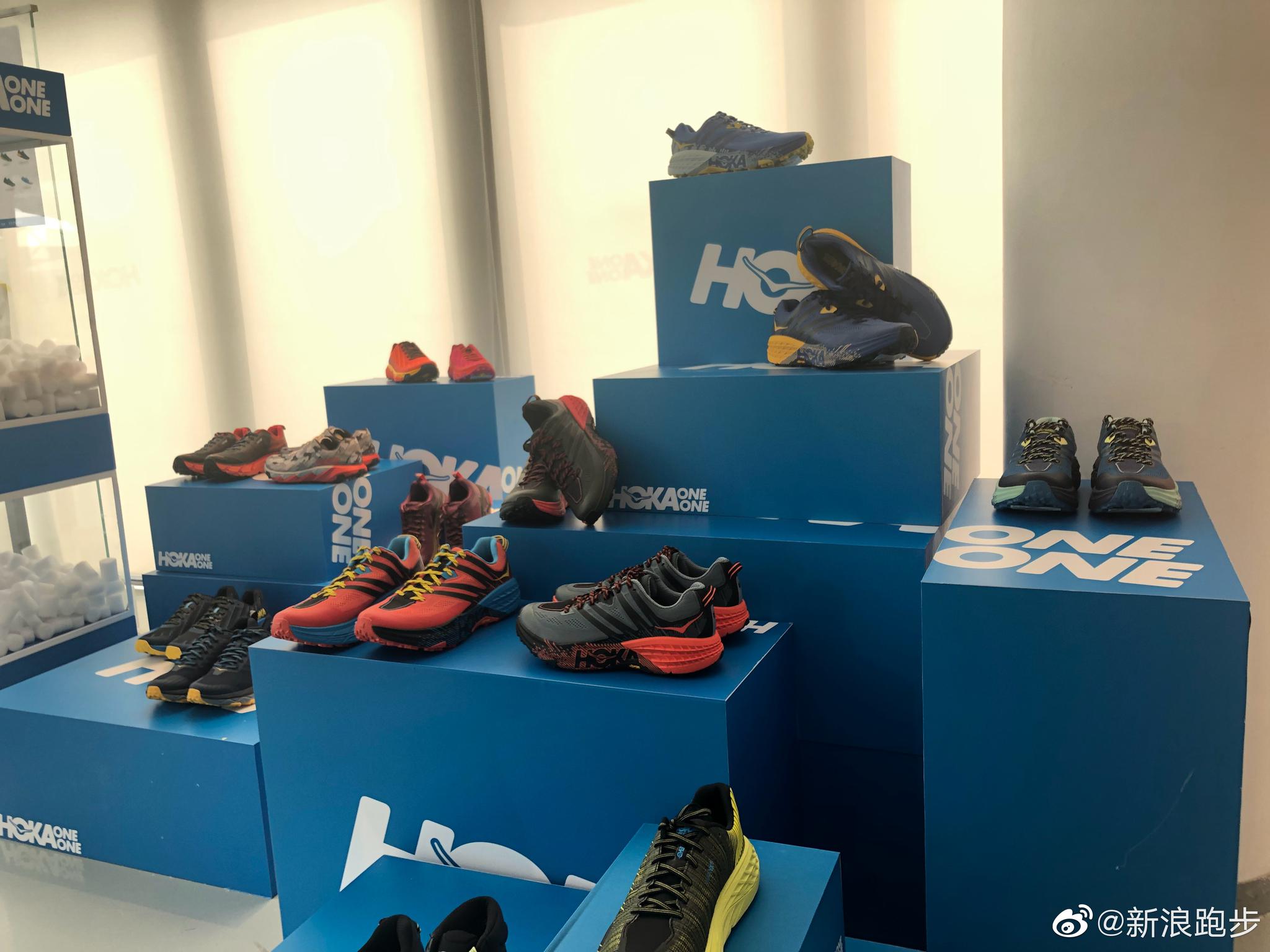 今年是Hoka one one品牌诞生10周年，今天在北京|诞生|氛围|品牌_新浪新闻