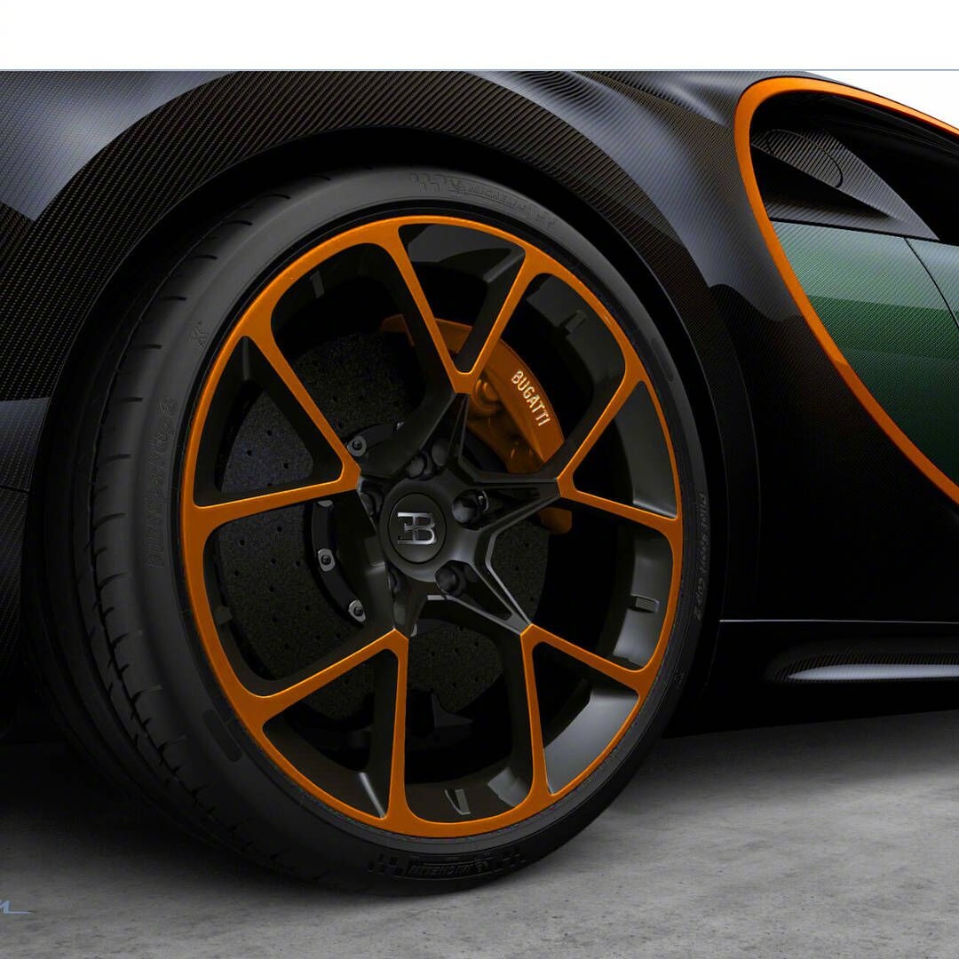 布加迪Chiron，碳纤绿版-新浪汽车