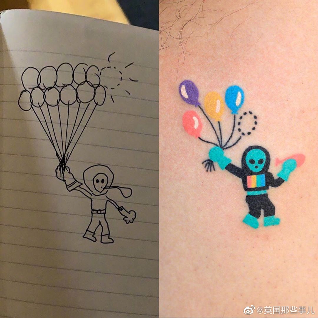 纹身师ZZBOY请客人亲手画出想要的草稿