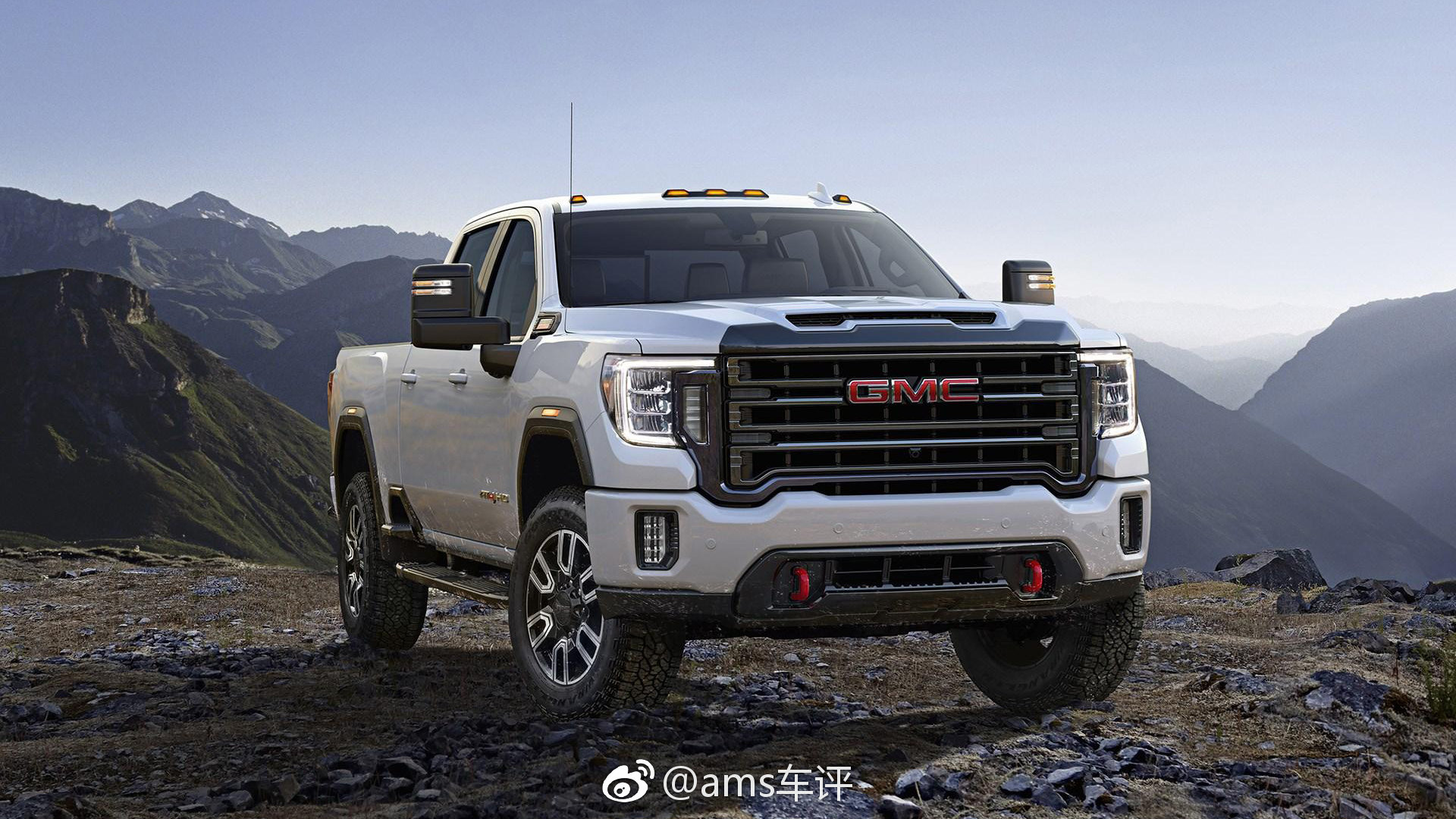 近日，全新一代GMC SIERRA Heavy Duty车型官图正式发布