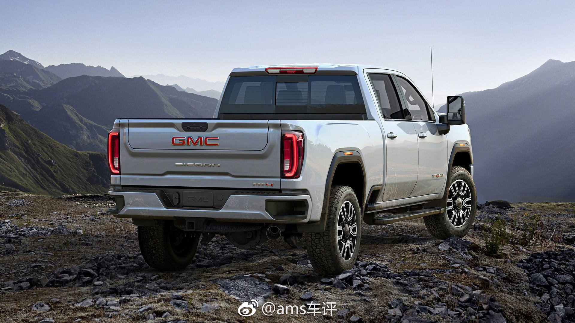 近日，全新一代GMC SIERRA Heavy Duty车型官图正式发布