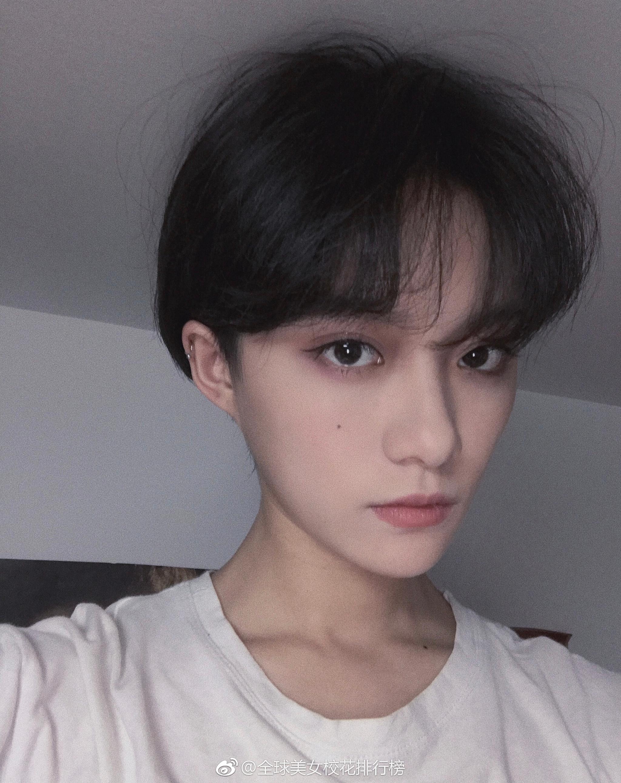 @神隐阿乐 98年的摩羯座，身高178cm，长腿MM，你觉得几分呢？|阿乐|摩羯座|身高_新浪新闻