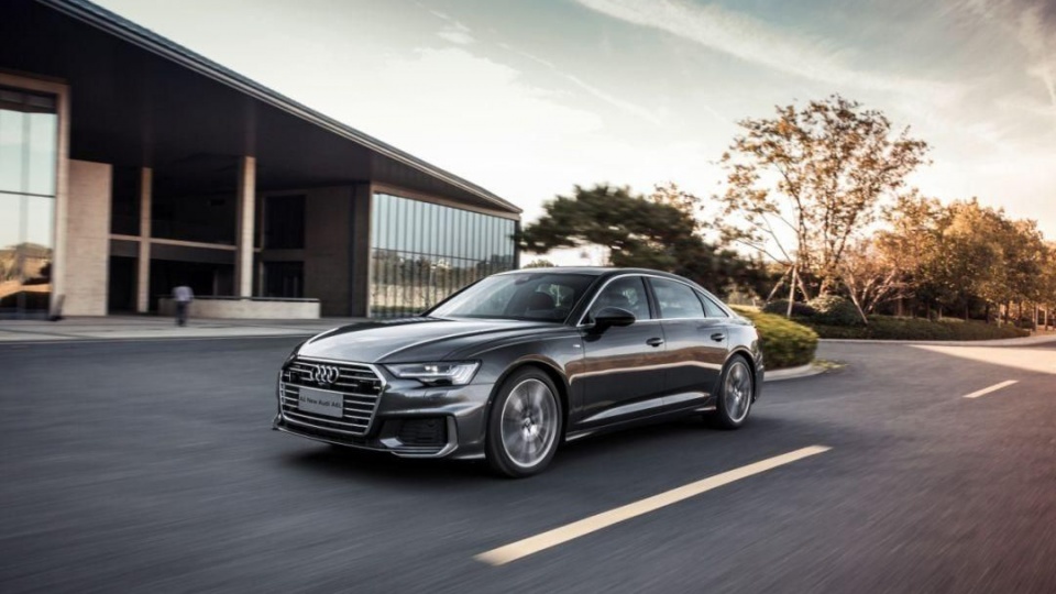 全新奥迪A6L起售价41.78万，低于奔驰宝马！难道只剩买买买？-新浪汽车