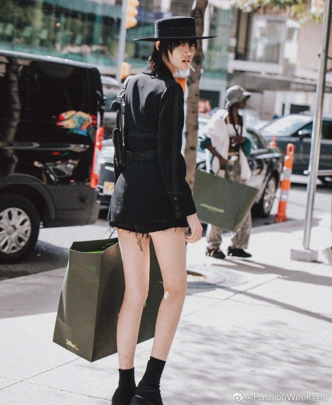 Street Style | Sora Choi崔素拉在时装周街拍 |崔素拉|时装周|街拍_新浪新闻