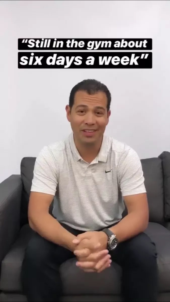 詹姆斯训练师Mike Mancias：我和勒布朗没有休赛期|训练师|勒布朗|赛期_新浪新闻