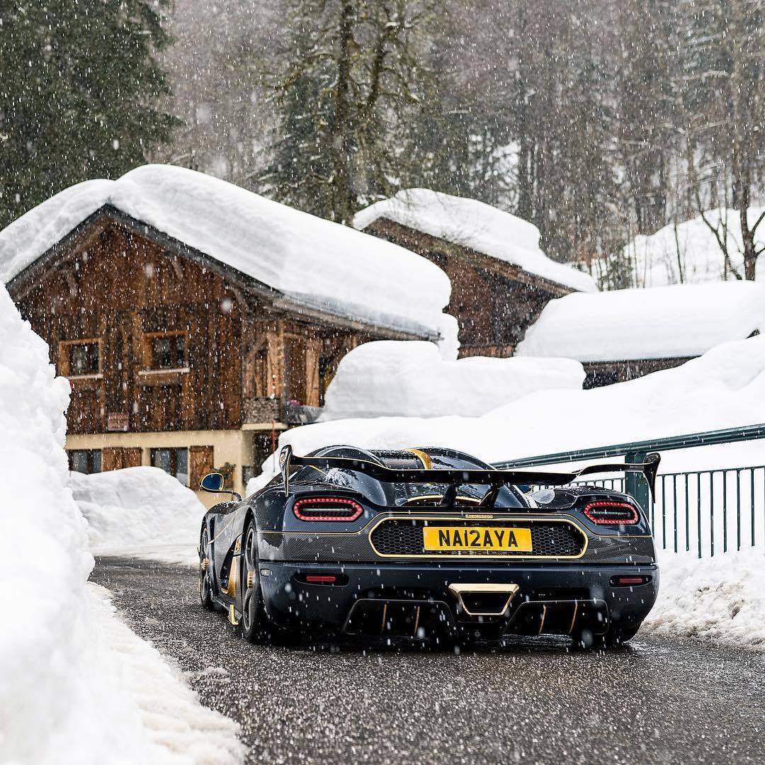 柯尼塞格Agera RS NaRaYa！-新浪汽车