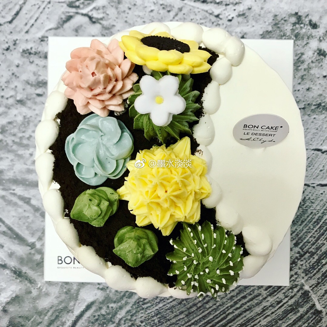 把春天的色彩装在蛋糕里终于拔草了bon cake@BONCAKE-新锐甜品专家