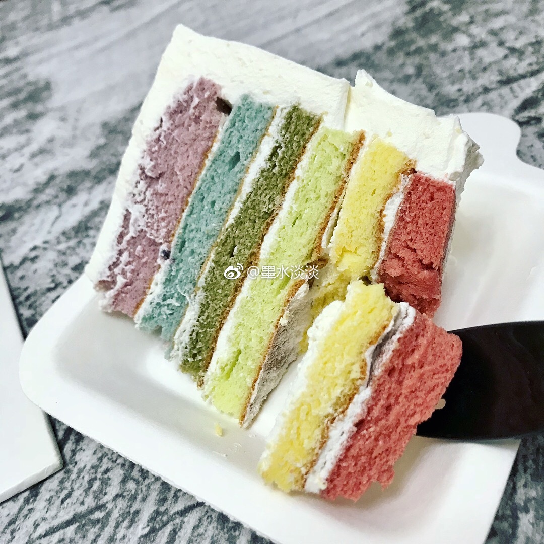 把春天的色彩装在蛋糕里终于拔草了bon cake@BONCAKE-新锐甜品专家