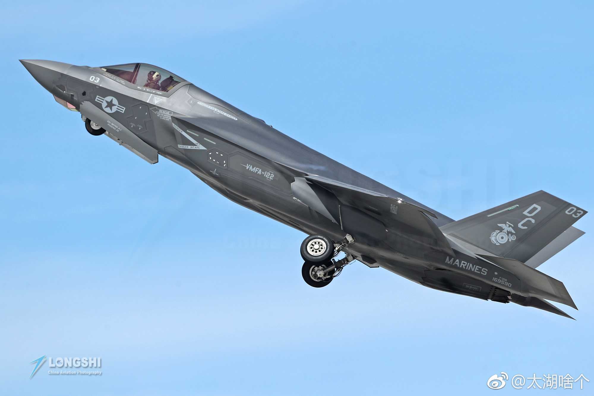 第五代战斗机总算拍全了，F-22A，F-35A，F-35B|战斗机_新浪新闻