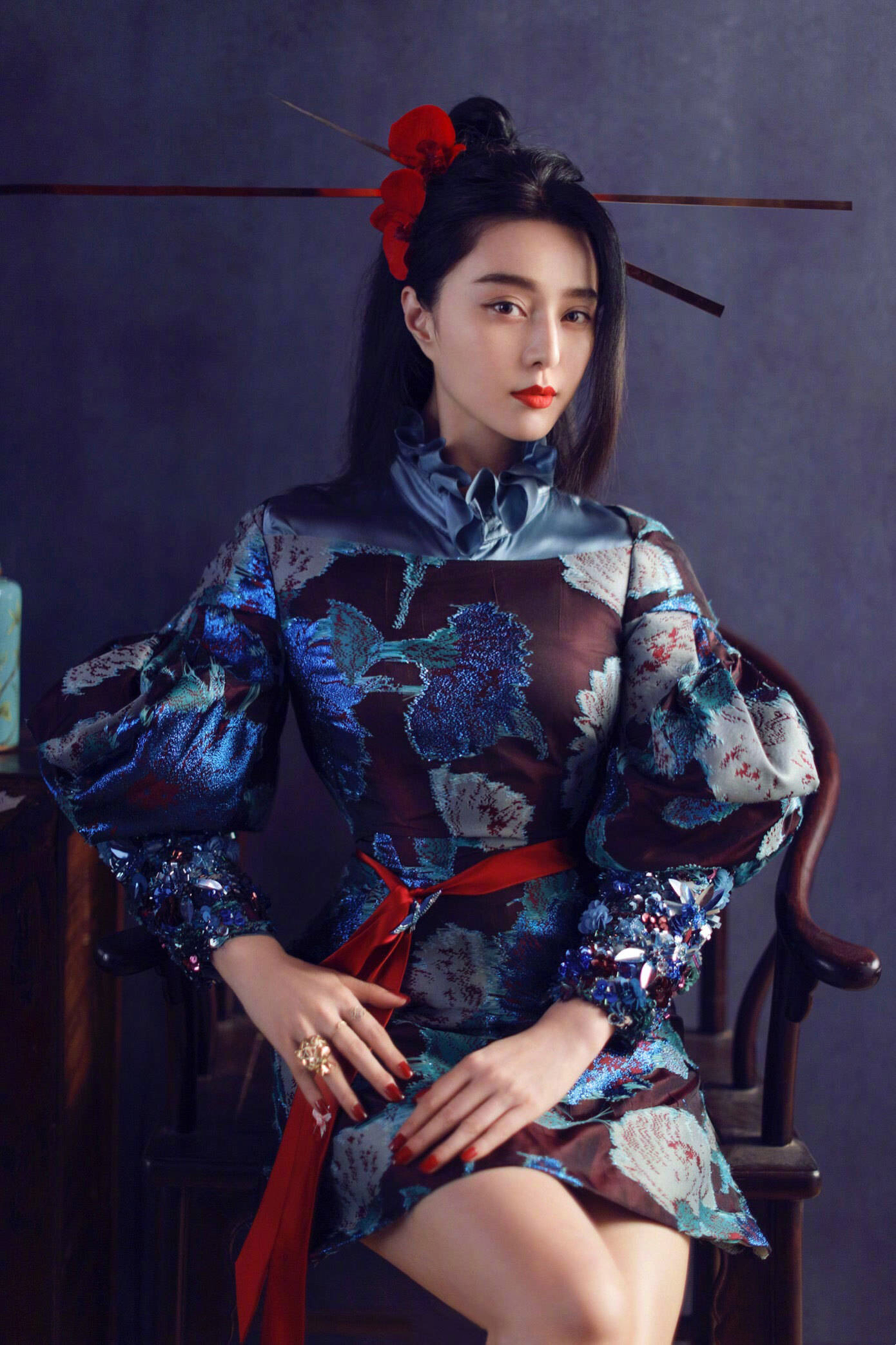 范冰冰古典风杂志大片，尽显极致东方之美。|杂志大片|范冰冰|古典风_新浪新闻