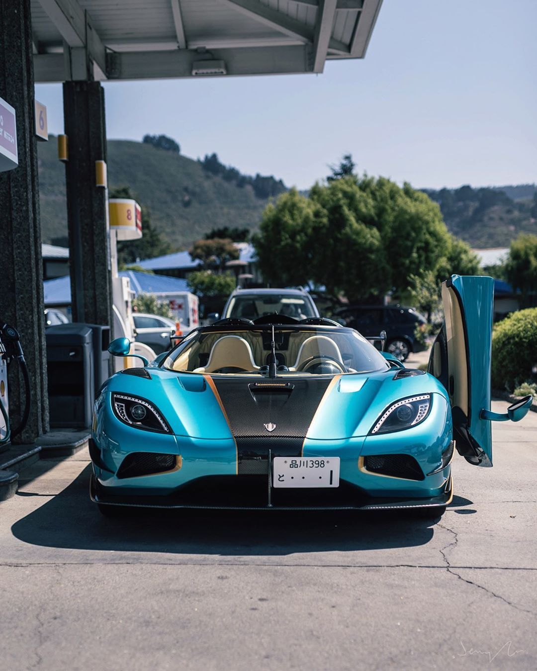 日本独供，编号122的柯尼塞格 Agera RSR出街，美爆！-新浪汽车