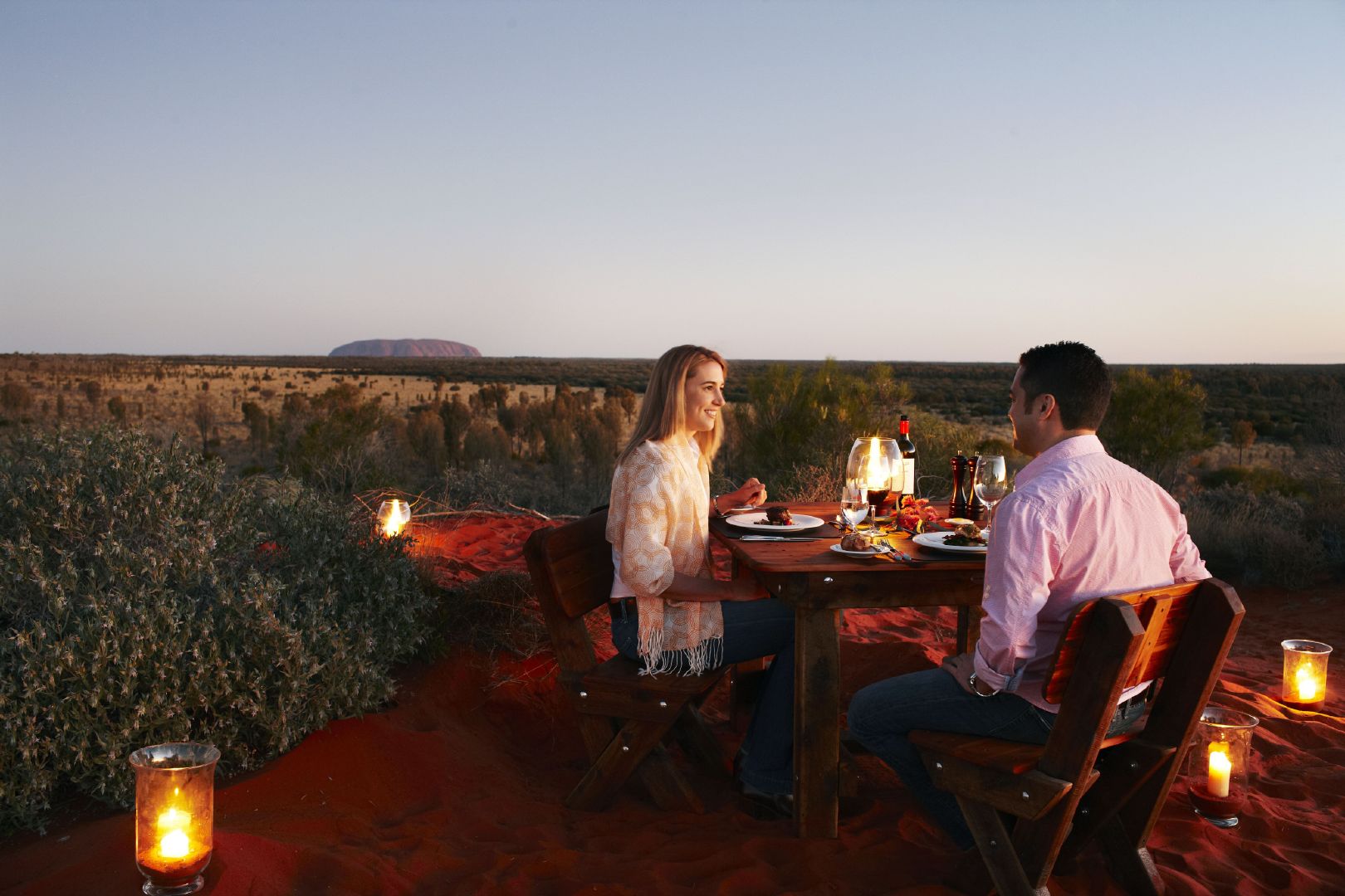 澳洲旅行必打卡丨乌鲁鲁艾尔斯岩度假村，小众圣地值得探寻~|度假村_新浪新闻