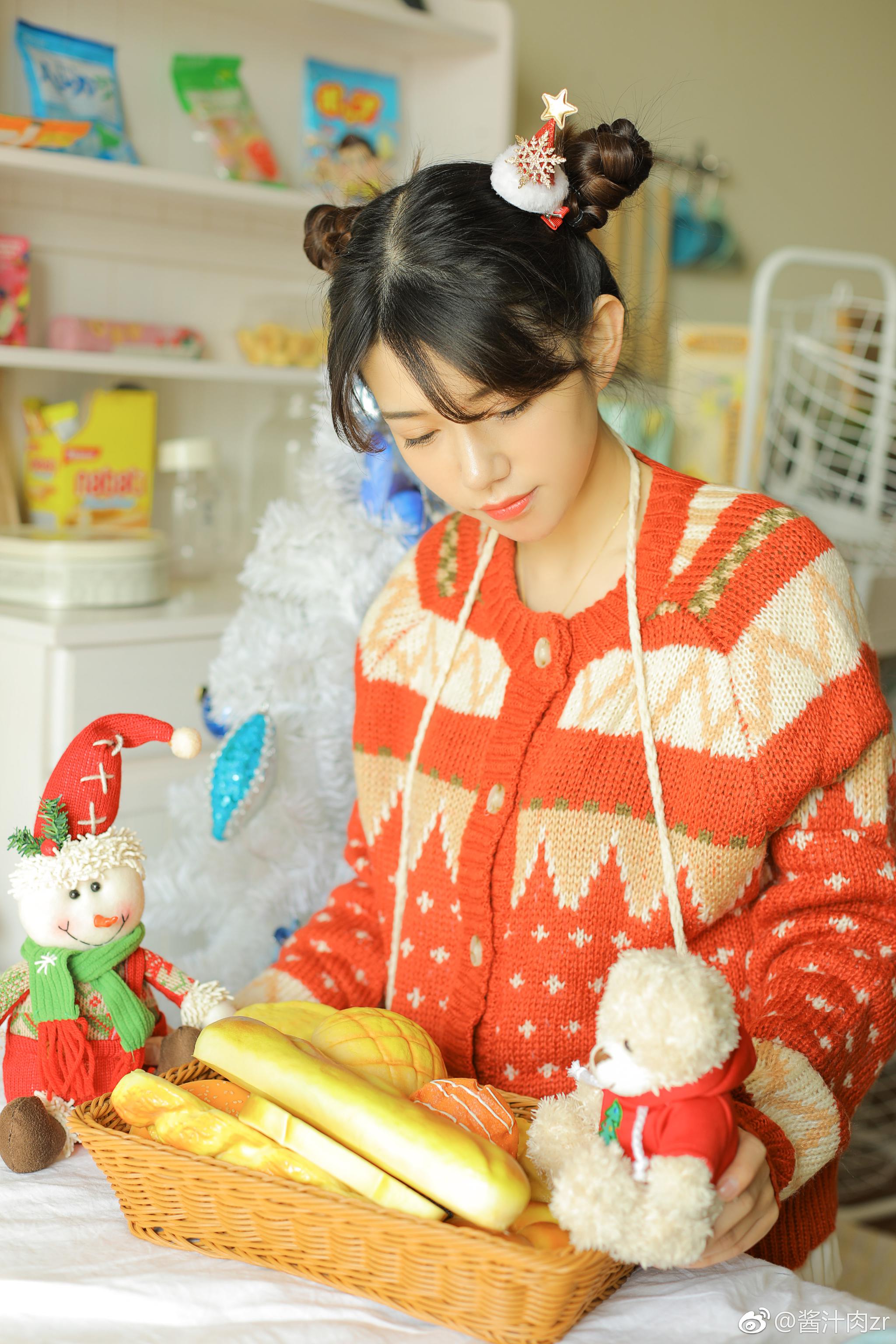 @酱汁肉zr 出镜：@QQQQ_Boom