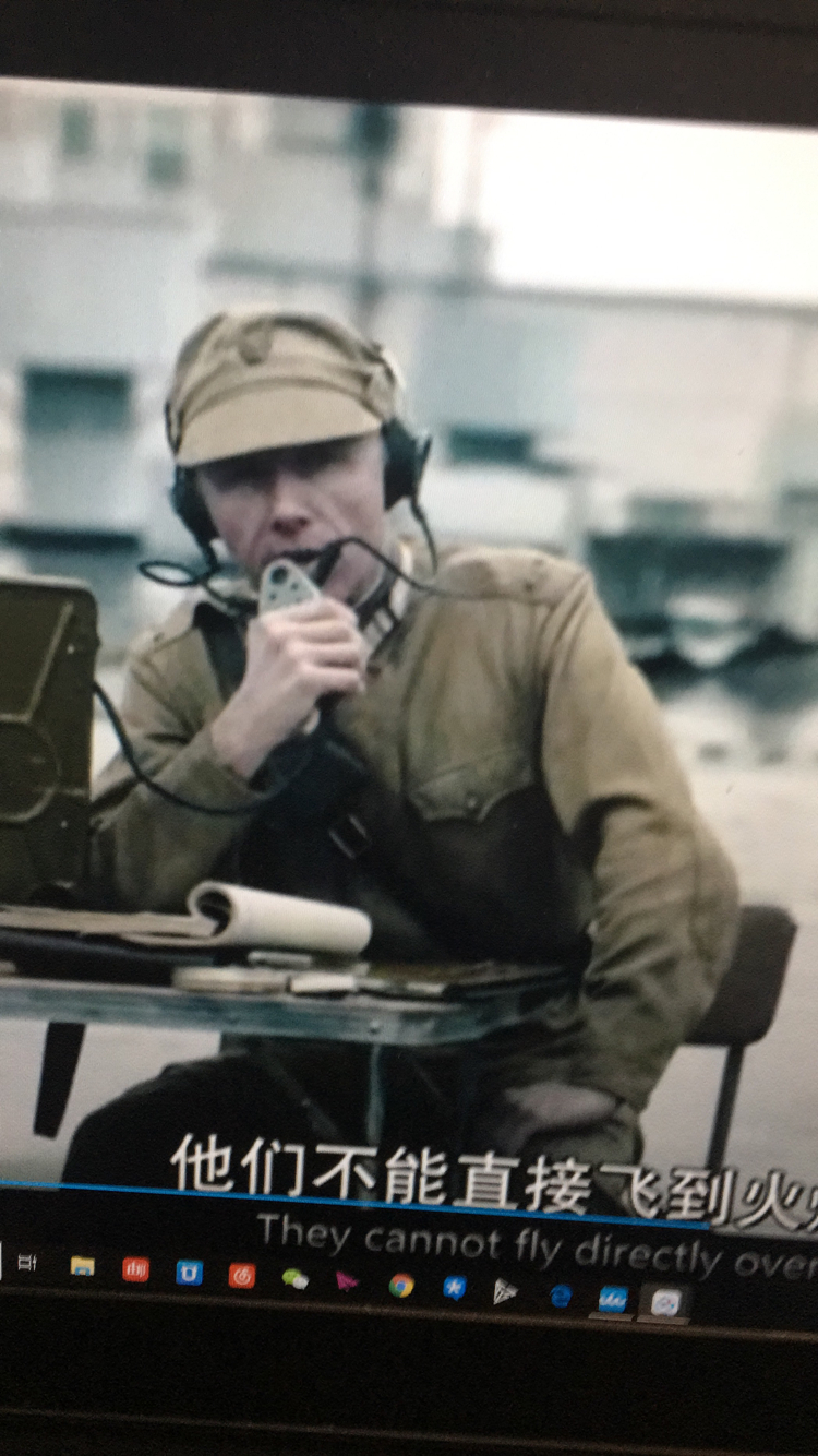 道具是不错 完美还原了苏军在处理切尔诺贝利事故中使用的okzk防沾染|切尔诺贝利|苏军|道具_新浪新闻