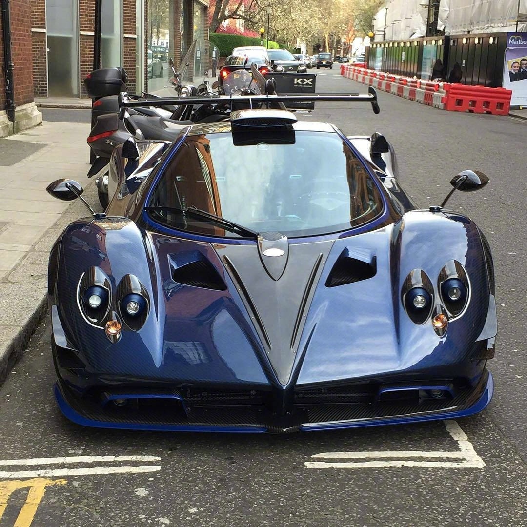 帕加尼Zonda（GUO），这大尾翼很霸气！