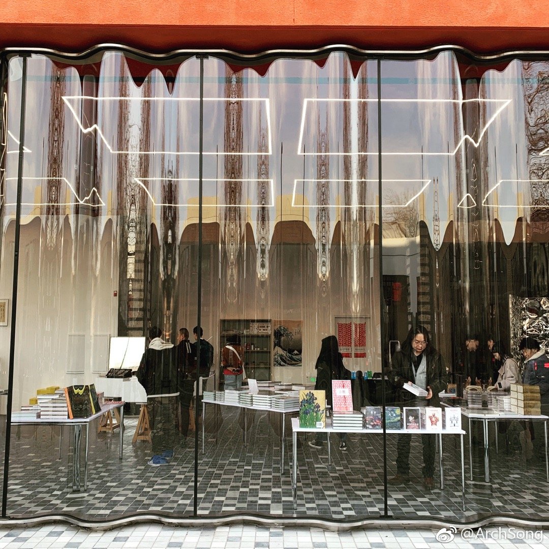 OMA在798设计的UCCA改造项目。大台阶已然成为了一种“形式”_新浪新闻