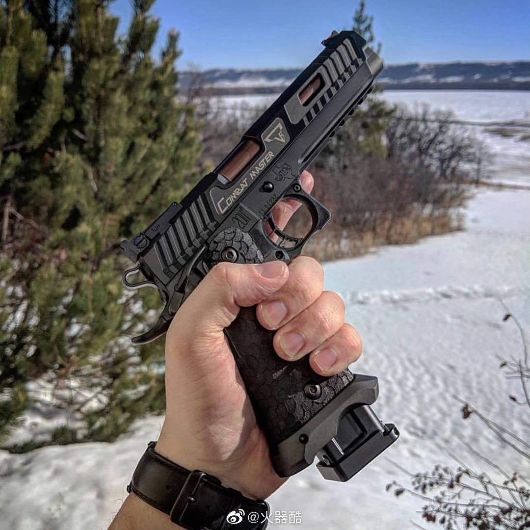 STI 2011系列手枪美图欣赏