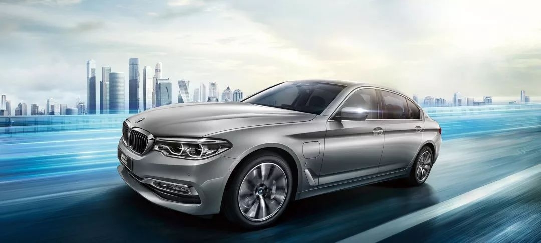 BMW 530Le何以吊打同级对手？55人深度试驾之后说出了真相-新浪汽车