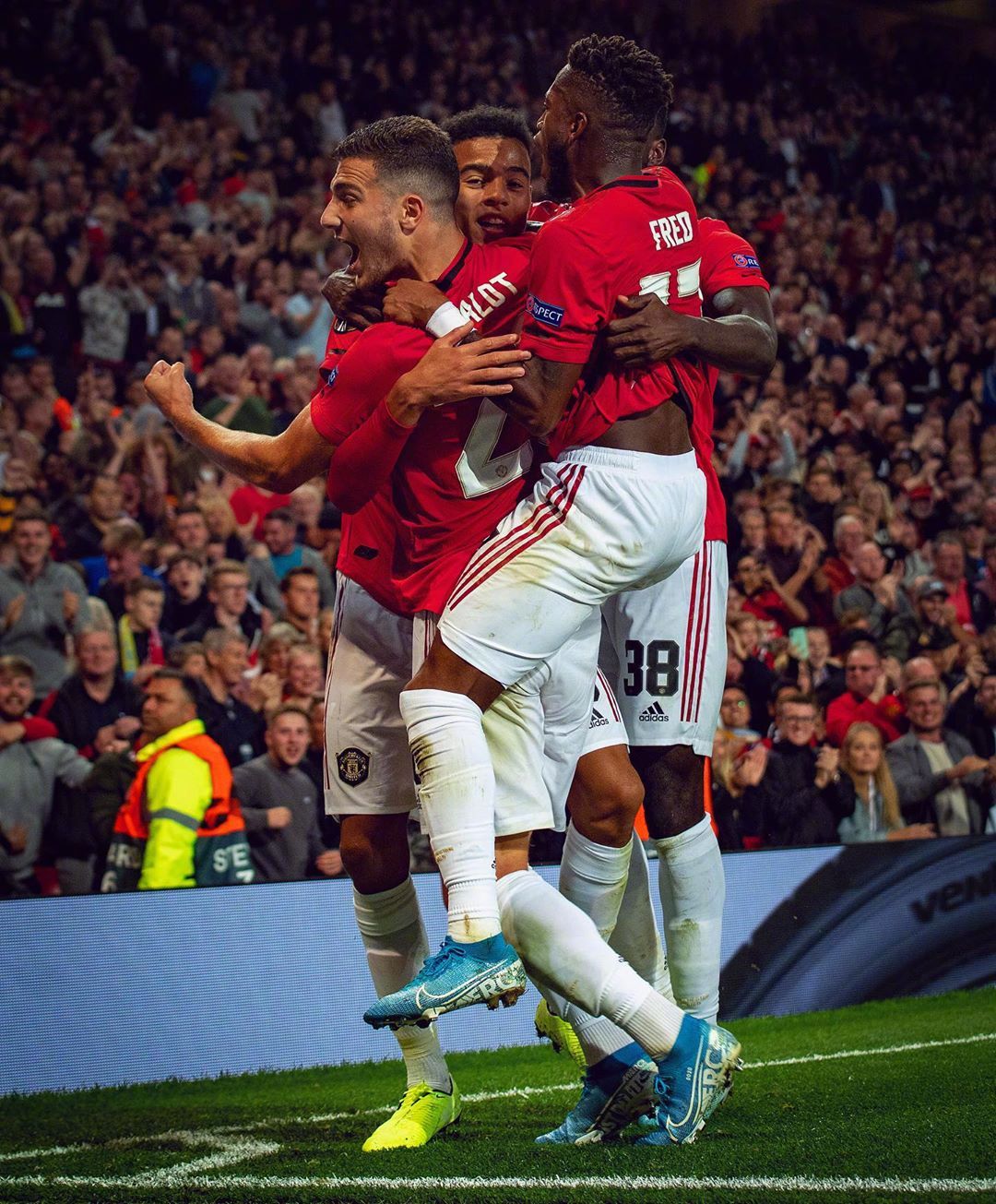 著名的英超BIG6！想入坑英超的球迷朋友们可以选择这些球队！|英超|球队|球迷朋友_新浪新闻