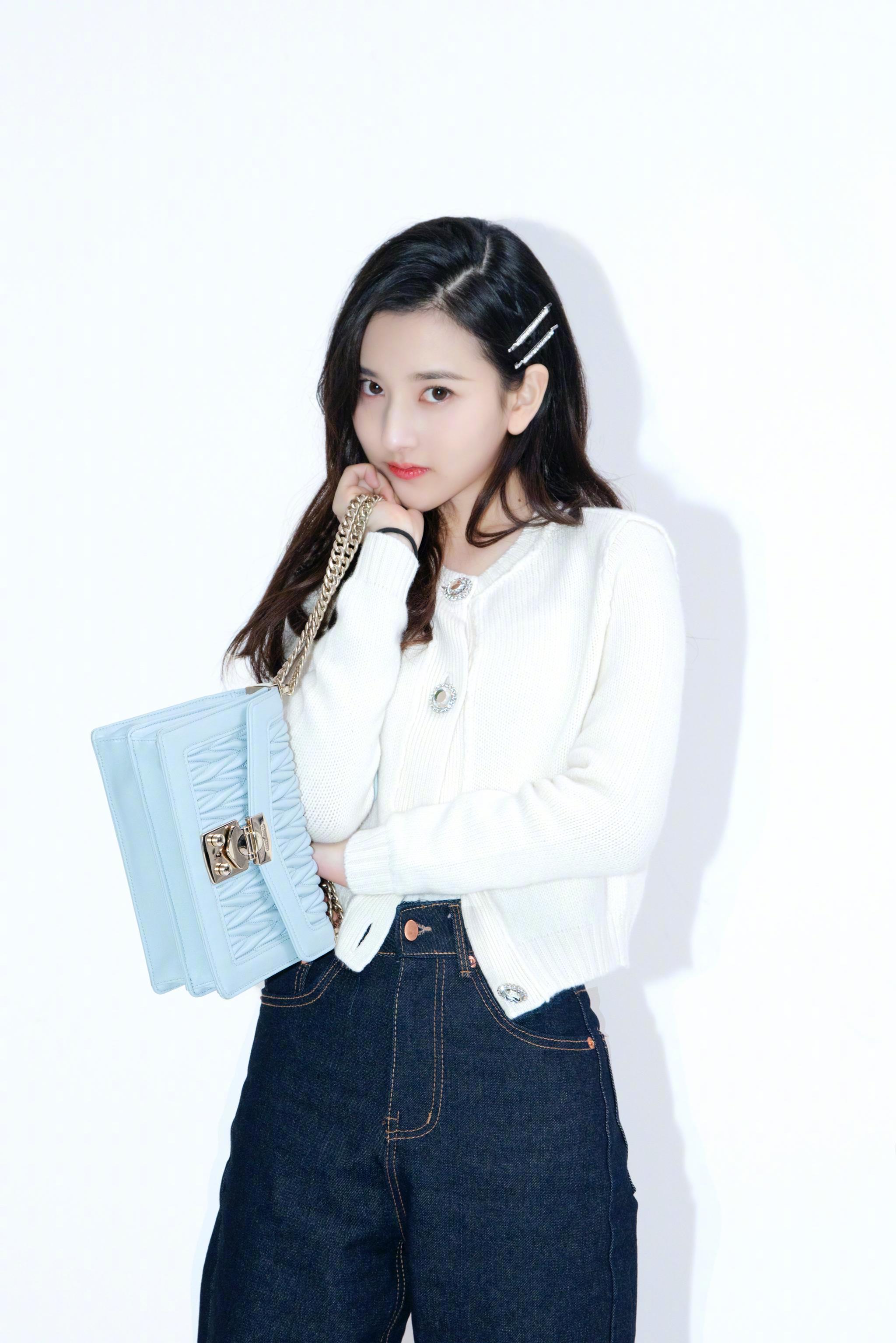 女星们演绎的Miu Miu中国新年系列。|中国_新浪新闻